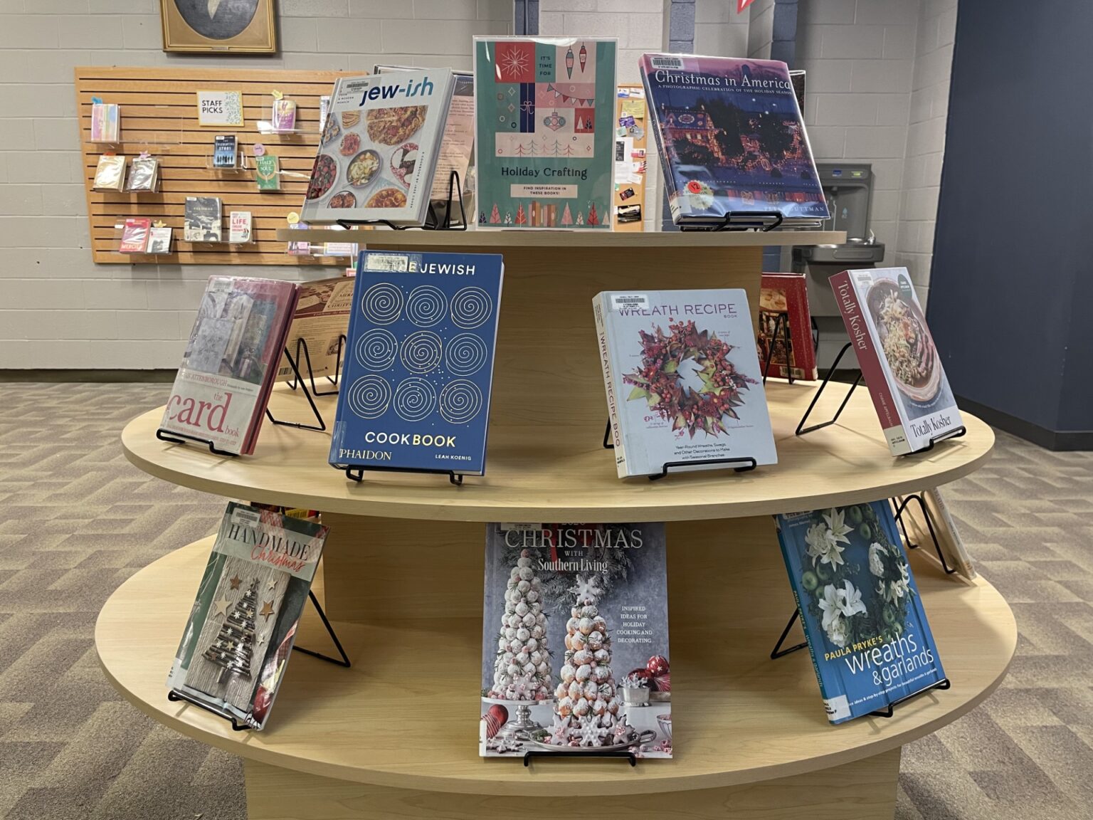 December Display on Holiday Craft & Treats! – Haverhill Public Library